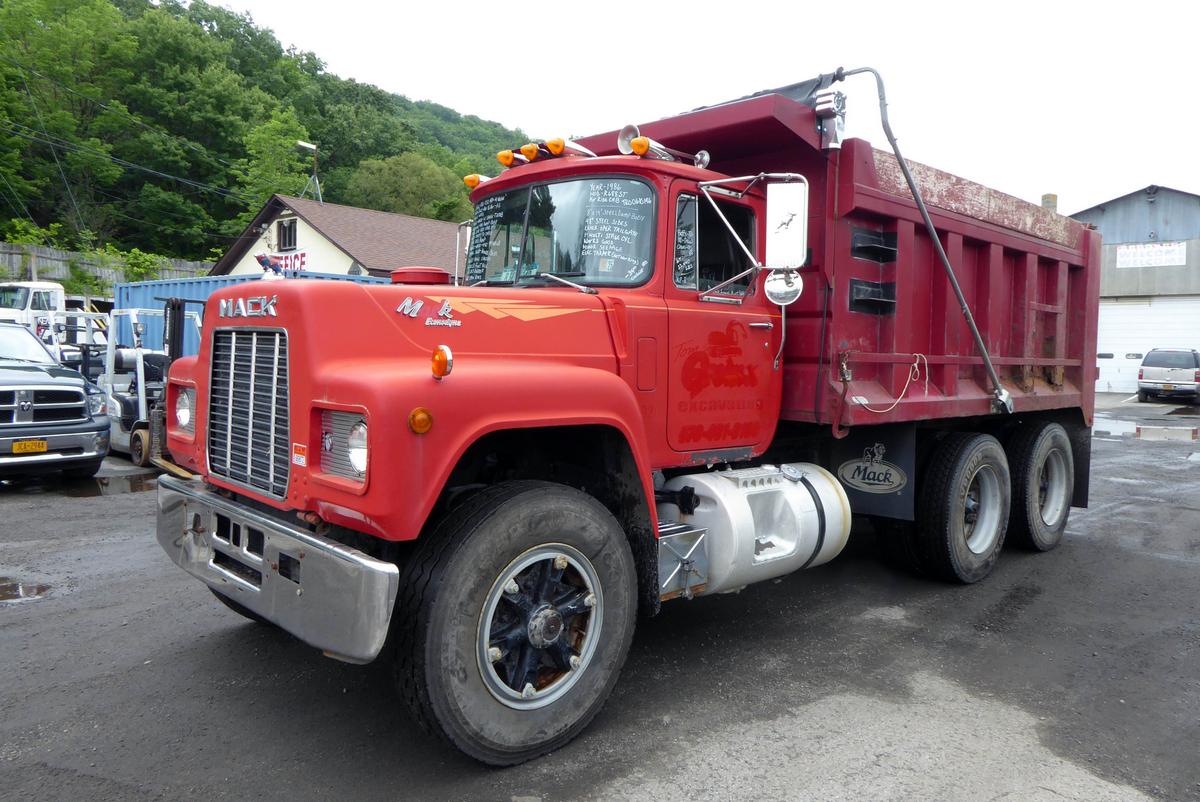 1986 Mack R688ST Tandem Axle Dump Truck for sale by Arthur Trovei ...