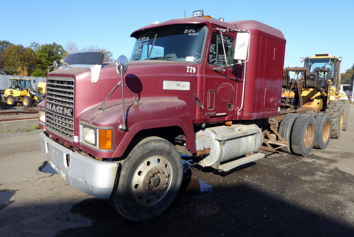 1997 Mack CH613 Tandem Axle Sleeper Cab Tractor for sale by Arthur ...