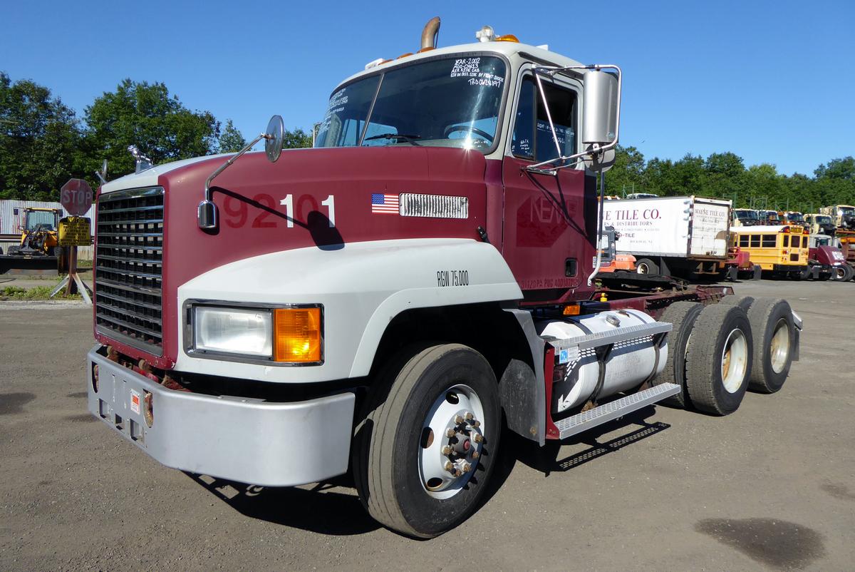 2002 Mack CH613 Tandem Axle Day Cab Tractor for sale by Arthur Trovei ...