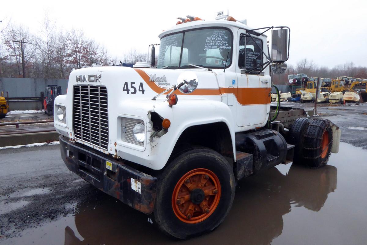 1985 Mack R690T Single Axle Yard Switcher with Hydraulic Fifth Wheel ...