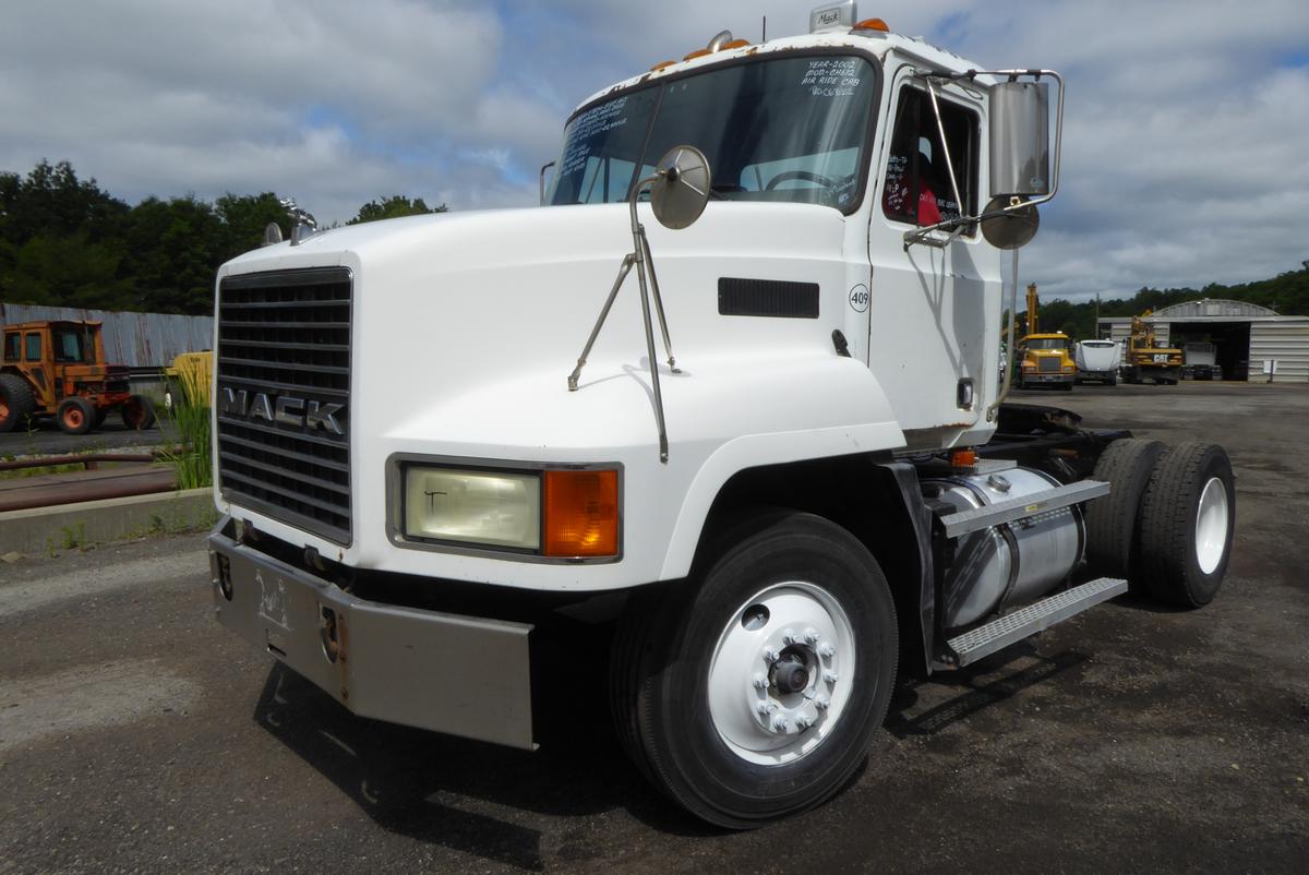 2002 Mack CH612 Single Axle Day Cab Tractor for sale by Arthur Trovei ...