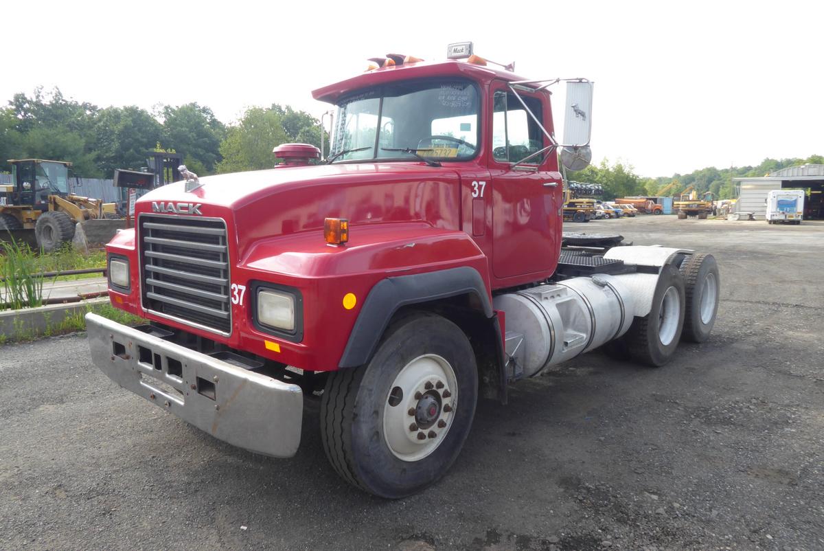 1994 Mack RD688S Tandem Axle Day Cab Tractor for sale by Arthur Trovei & Sons - used truck dealer