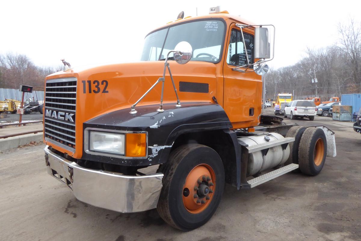 1999 Mack CH612 Single Axle Day Cab Tractor for sale by Arthur Trovei ...