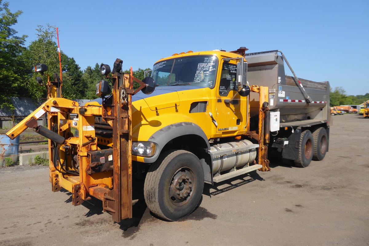 2009 Mack GU713 Tandem Axle Dump Truck for sale by Arthur Trovei & Sons - used truck dealer