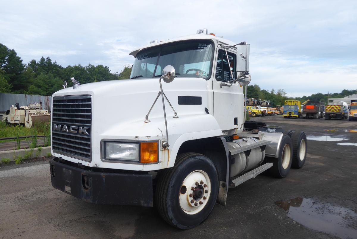 2002 Mack CH613 Tandem Axle Day Cab Tractor for sale by Arthur Trovei ...