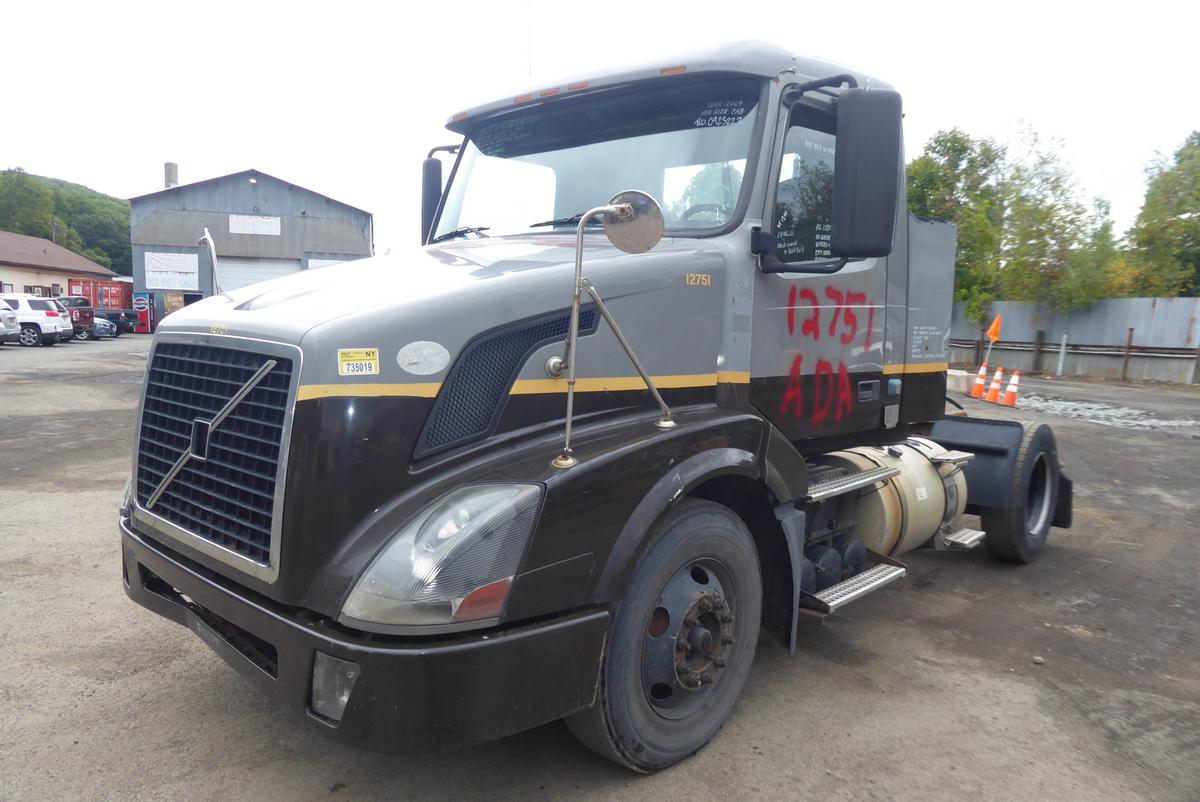 2009 Volvo VNM42T Single Axle Day Cab Tractor for sale by Arthur Trovei ...